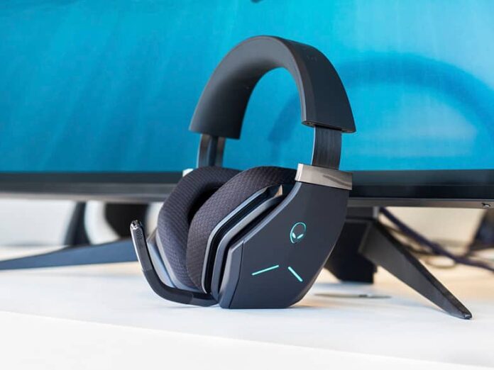Alienware Wireless Gaming Headset Review: Powerful Audio, Comfortable