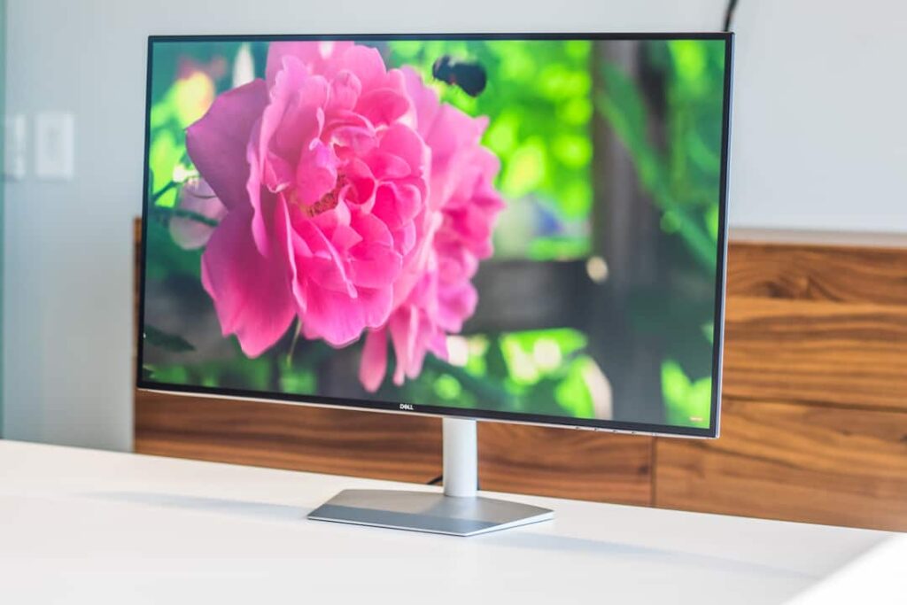 Dell 27-inch Ultrathin Monitor Review: Sleek, Modern and Versatile ...