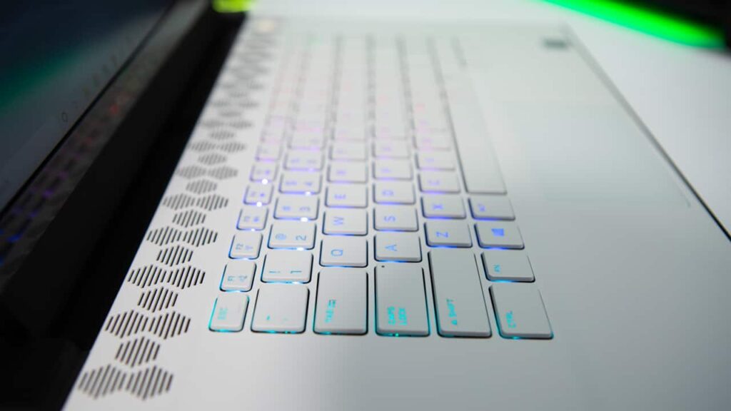 Alienware m15 (R3) Gaming Laptop Review