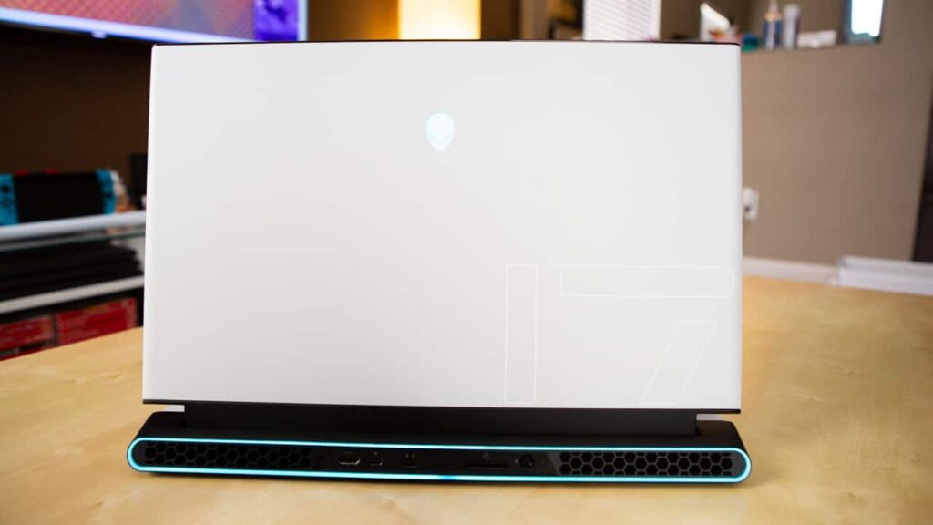 Alienware m17 R3 Gaming Laptop Review (2020)