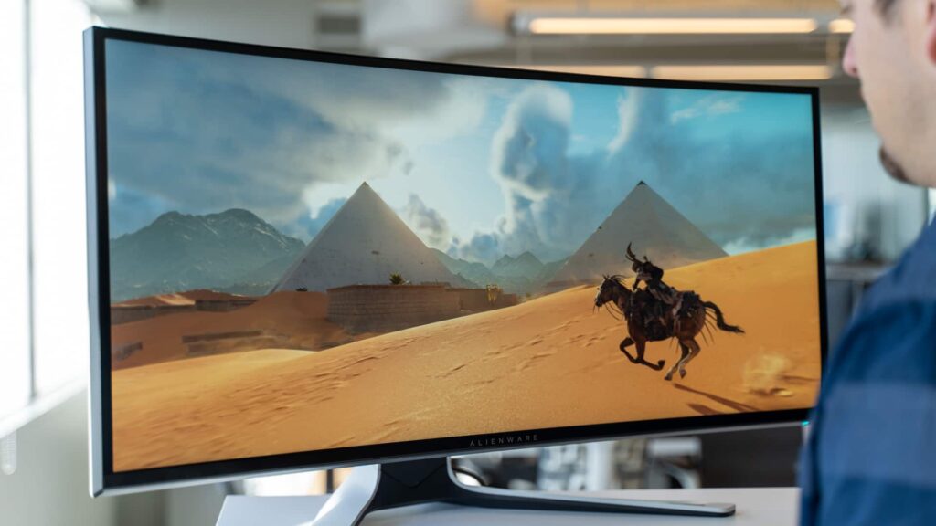 Alienware 38-inch Curved Gaming Monitor Review