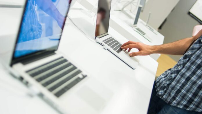 Mac vs PC: Which Computer is the Better Value in 2021?