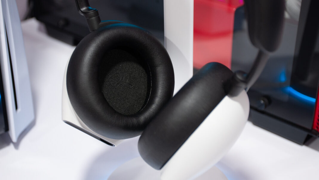Alienware AW920H Wireless Gaming Headset Review